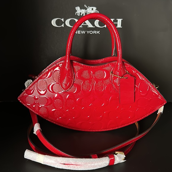Coach | Bags | Nwt Coach Runway Lip Kiss Bag Signature Leather Red ...